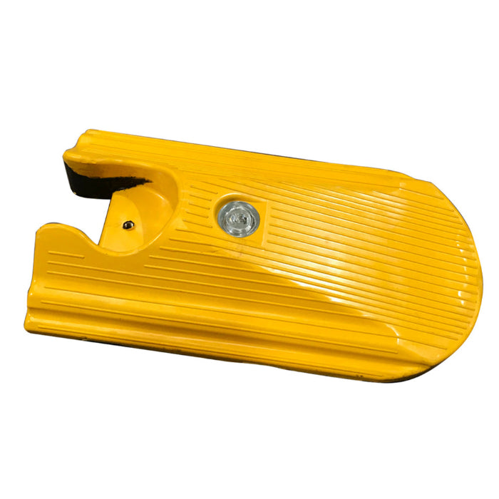 Traffic Lane Separation Kerb - Female End with cat's eye reflectors ...